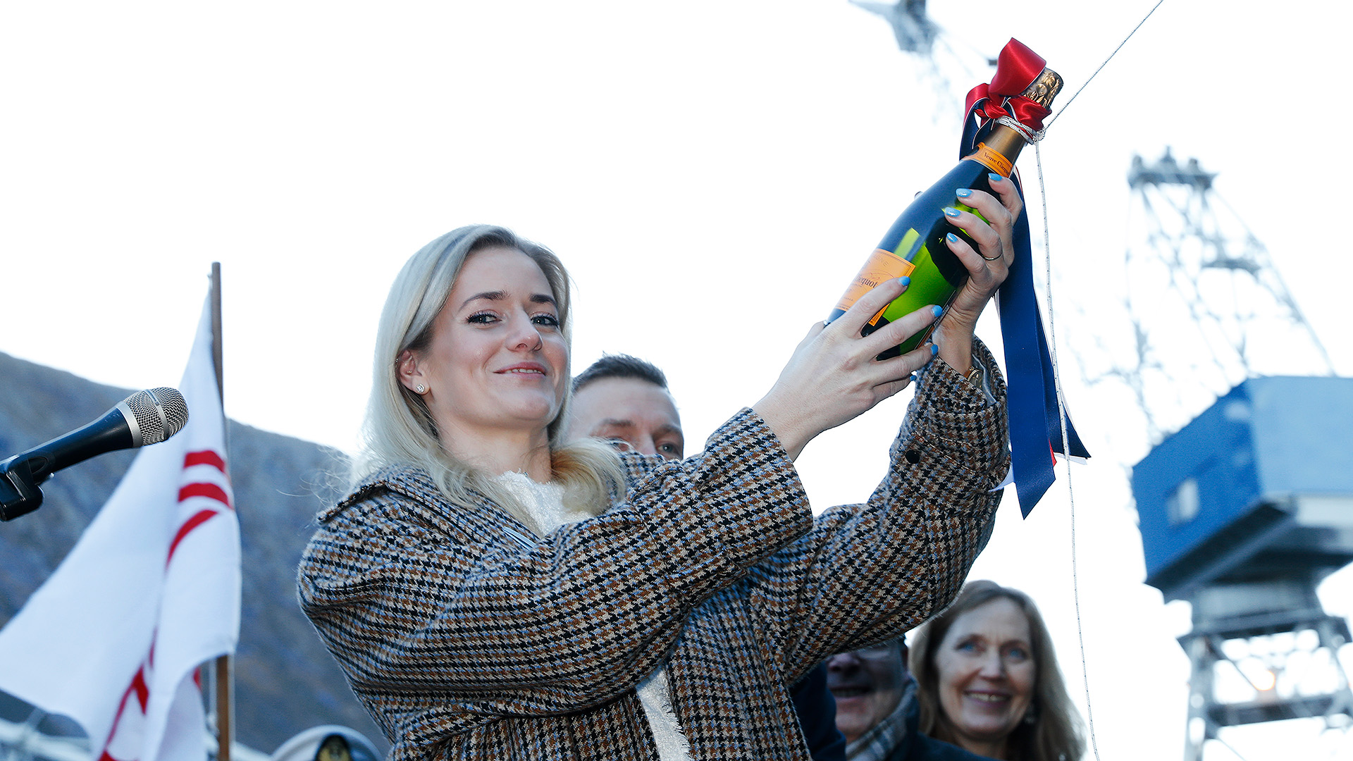 KV Jan Mayen er døpt