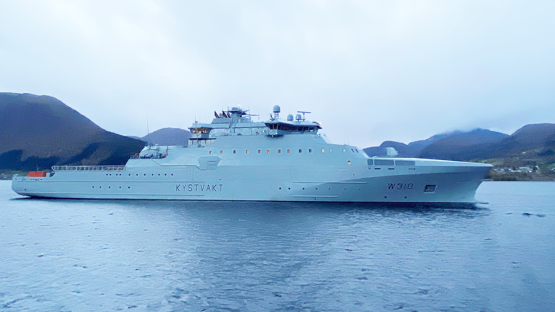 KV Jan Mayen er døpt